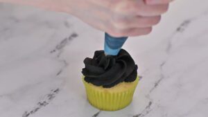 How to Make Black Icing - Elevate Your Baking